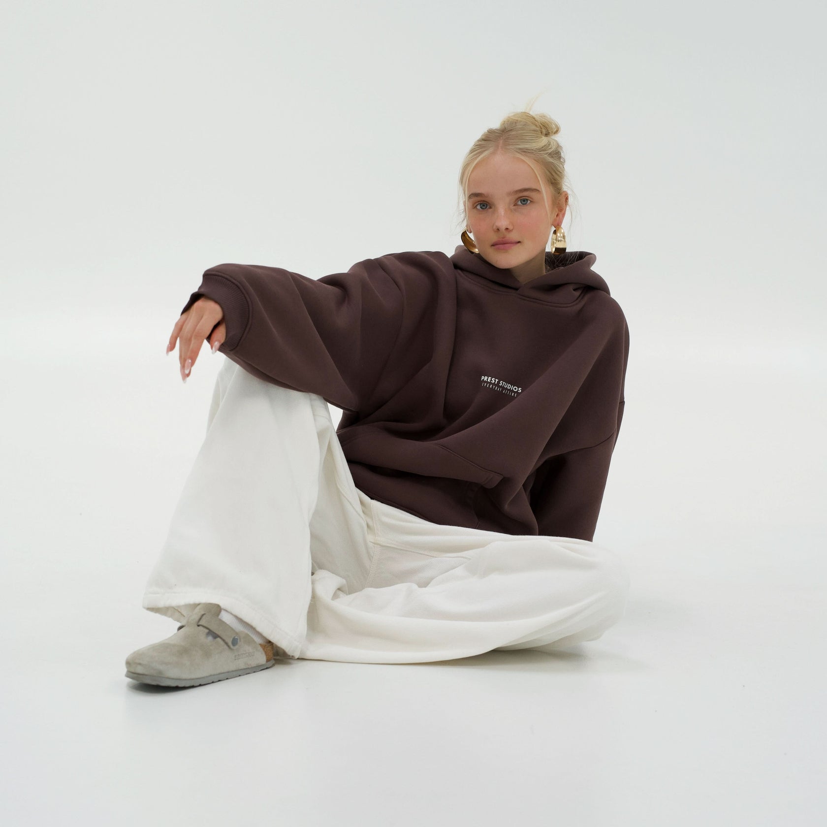 Oversize Hoodie Braun Damen I Prest Studios